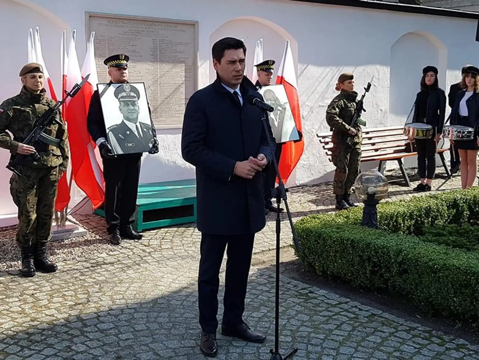 Stefaniuk: na uroczystości smoleńskie każdy powinien dostać zaproszenie ...